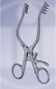 MOLLISON RETRACTOR, 15CM, SHARP PRONGS