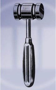 KIRK MALLET, 19.5CM. SOLID HEAD, 700 GRAMS, 40MM DIAMETER